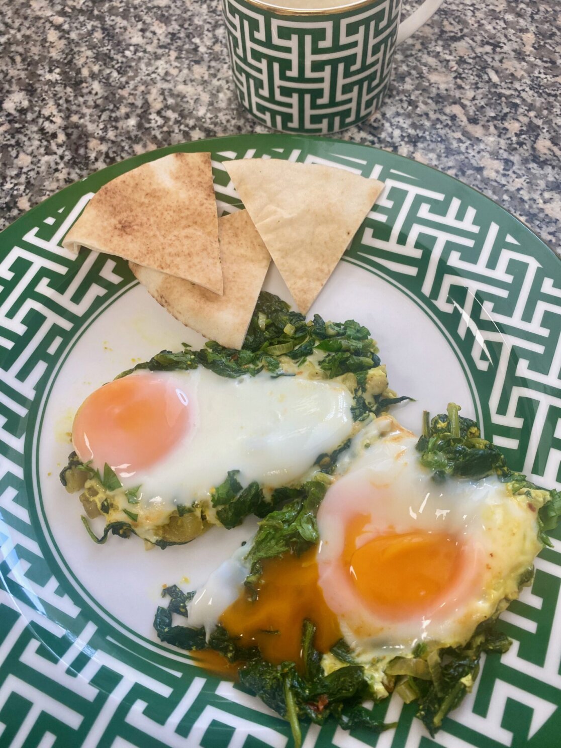Tasty Nargesi Recipe: A Blend of Spinach and Eggs - ya hungry?